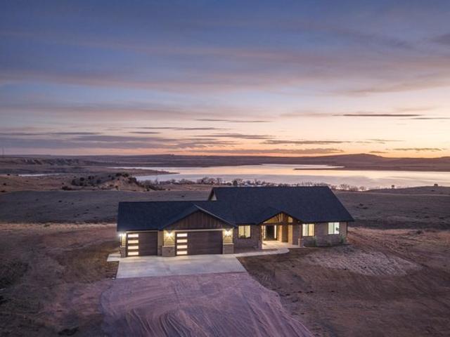 13307 Sunup Ln, Hot Springs, SD 57747