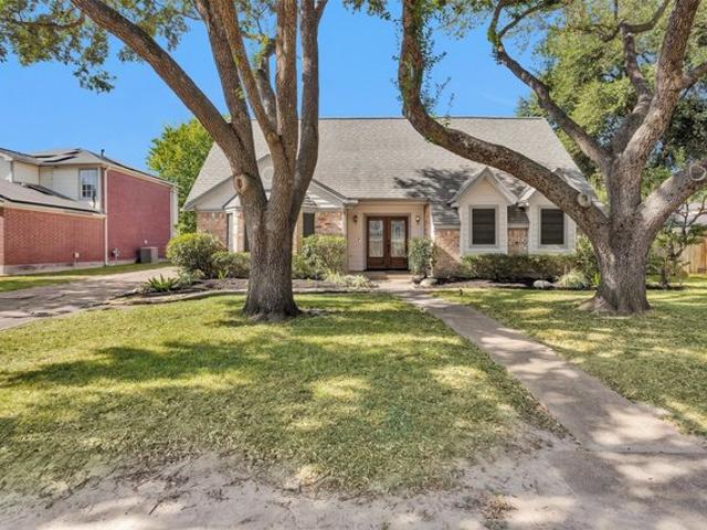 13306 Bexhill Dr, Houston, TX 77065