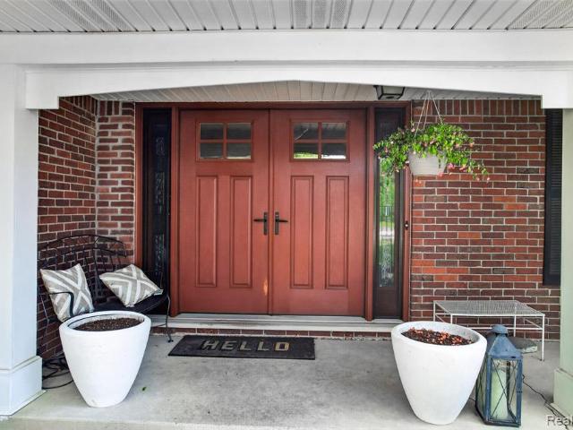 1330 Meadow Green Lane