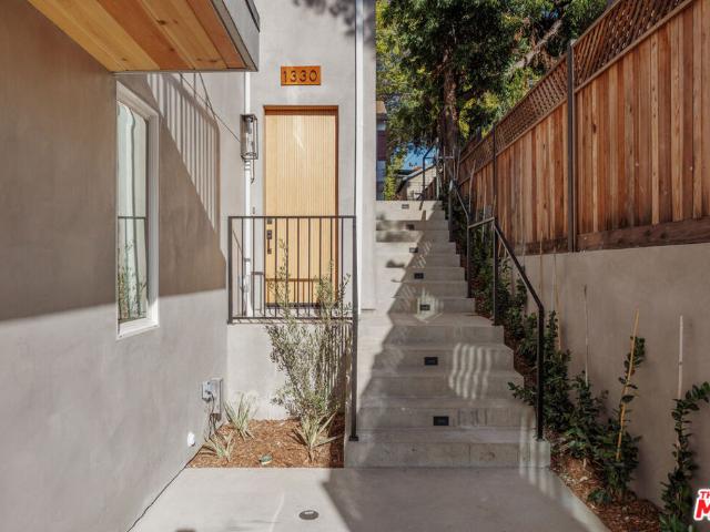 1330 Mohawk Street