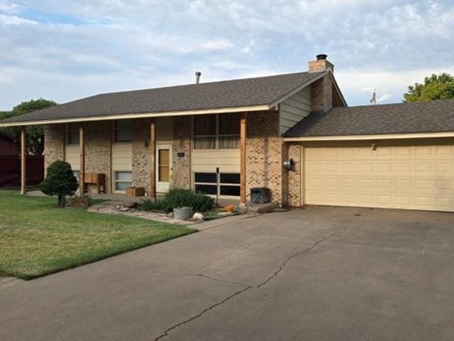 1330 N Calhoun Ave, Liberal, KS 67901