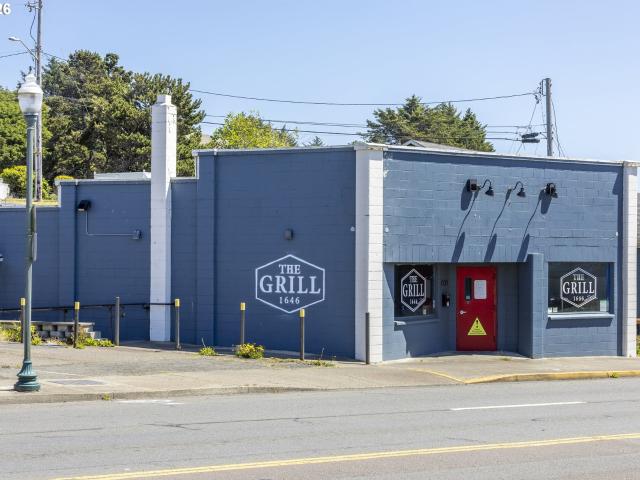 1330 ne highway 101