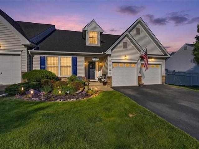 1330 Briarwood Ln, Forks Township, PA 18040