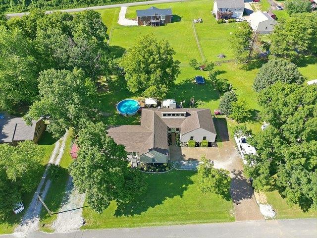 1330 Chippendale Cir, Columbia, TN 38401