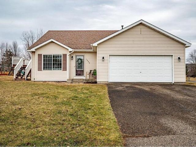 1330 Hunter Hill Dr, Hammond, WI 54015