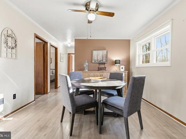 1330 Jason Ln, Amissville, VA 20106
