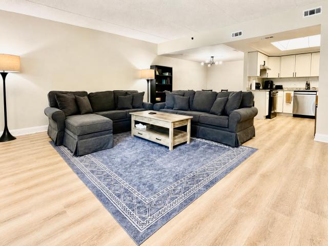 1330 Perry Street # 202