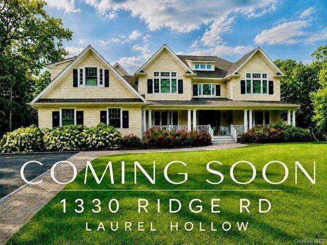 1330 Ridge Rd, Laurel Hollow, NY 11791
