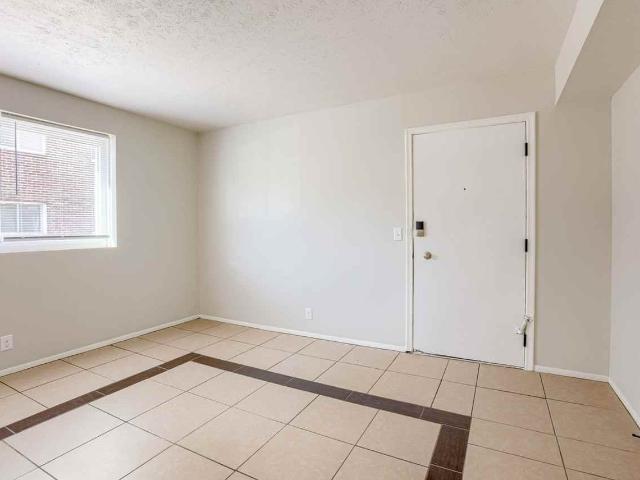 1330 S 30th Ave 1 Bedroom Apartment for Rent at 1330 S 30th Ave, Omaha, NE 68105 Ford Birthsite