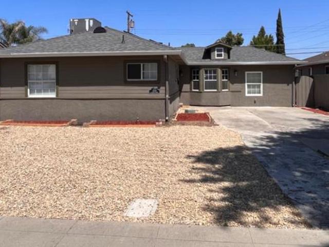 1330 S Church St, Lodi, CA 95240