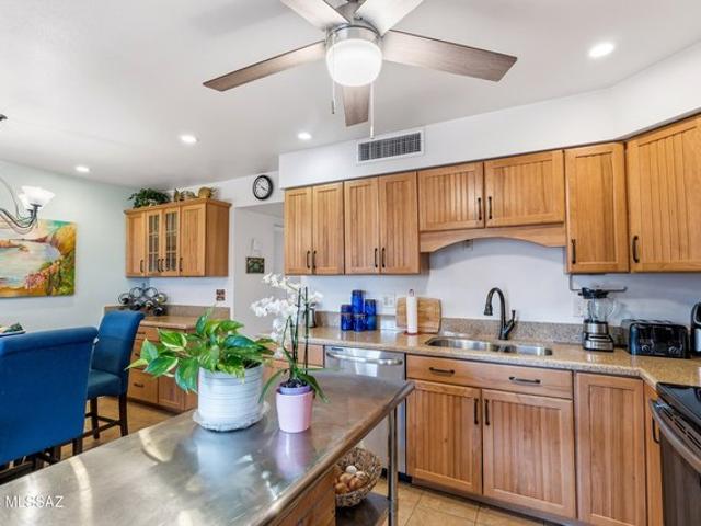 1330 S Avenida Polar Apt E10, Tucson, AZ 85710