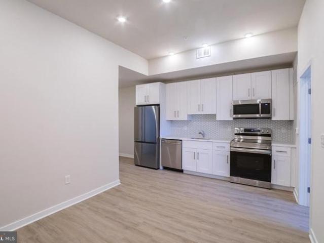 1330 S Patton St #UNIT 311, Philadelphia, PA 19146
