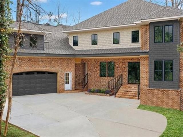 1330 Twelve Oaks Cir NW, Atlanta, GA 30327