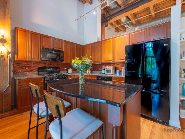 1330 W MONROE Street # 108