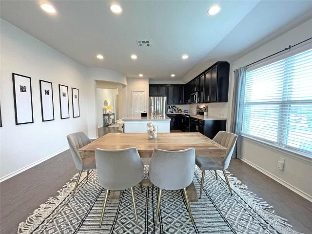 13313 Henneman Dr