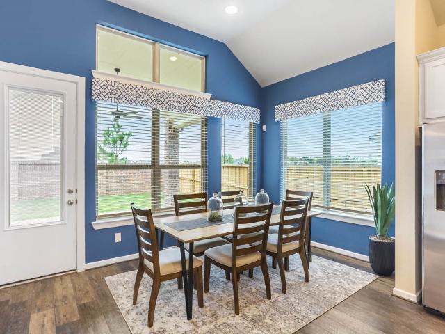13310 Valley Orchard