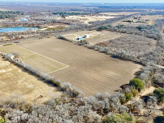 13310 Macdona Lacoste Rd, Atascosa, TX 78002