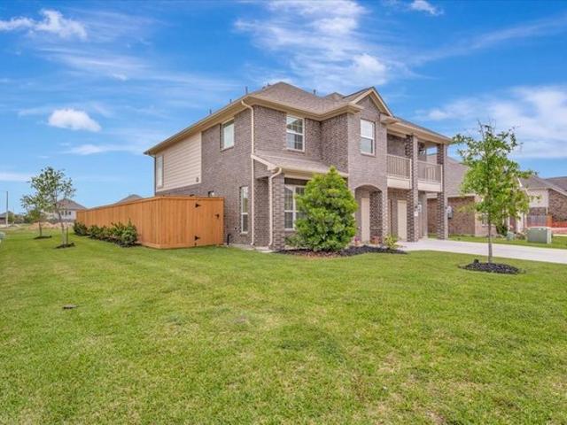 13310 Suntail Ct, Texas City, TX 77568