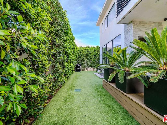13311 W Magnolia Blvd, Sherman Oaks, CA 91401 | MLS #26854