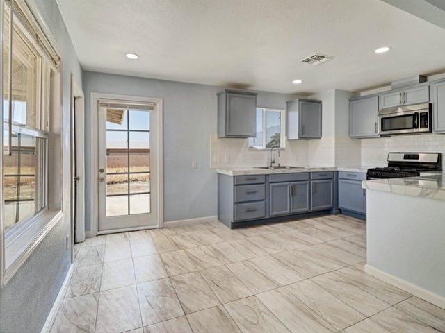 13315 LA Mesa Dr, Desert Hot Springs, CA 92240