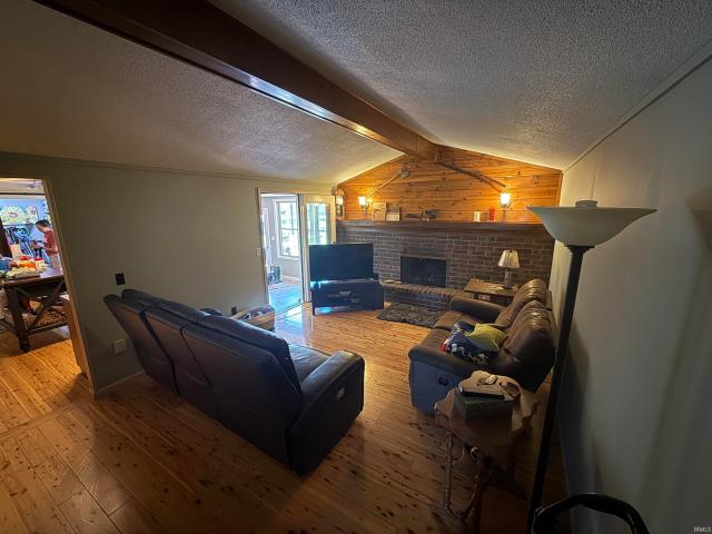 13315 Lakeview Drive