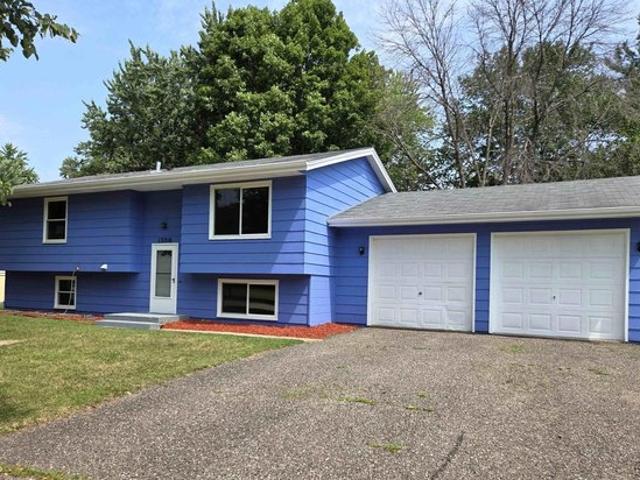 13316 Valley Forge Ln N, Champlin, MN 55316
