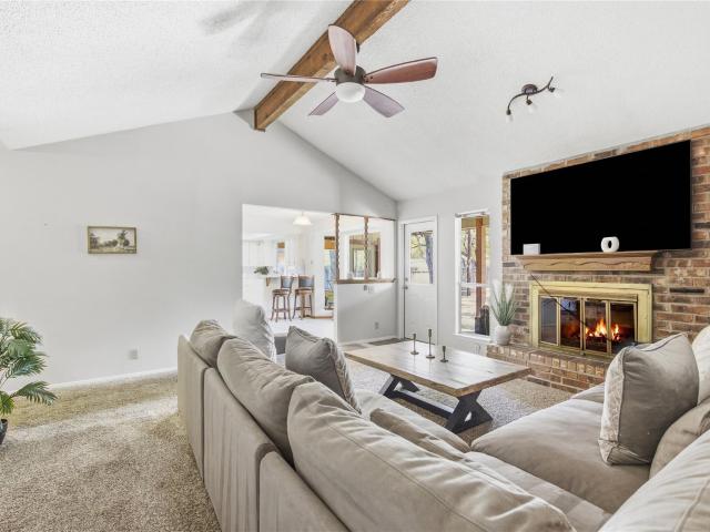 13319 Water Oak Ln