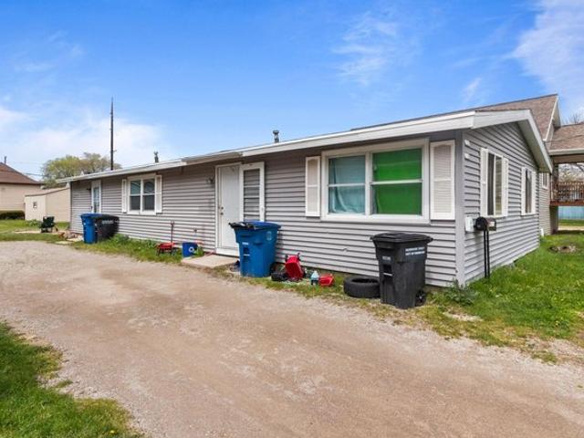 1331 Broad St, Oshkosh, WI 54901