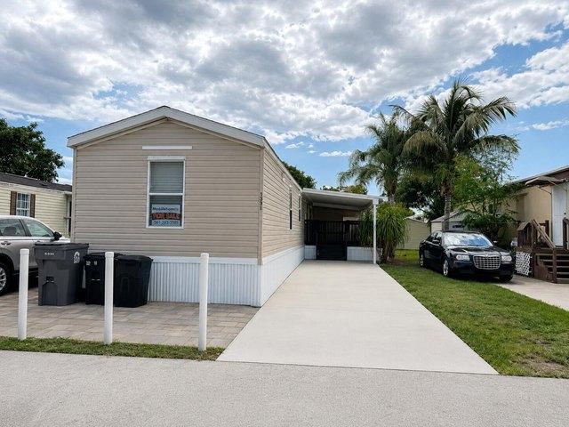 1331 Carefree Park Ave Unit 75, West Palm Beach, FL 33415