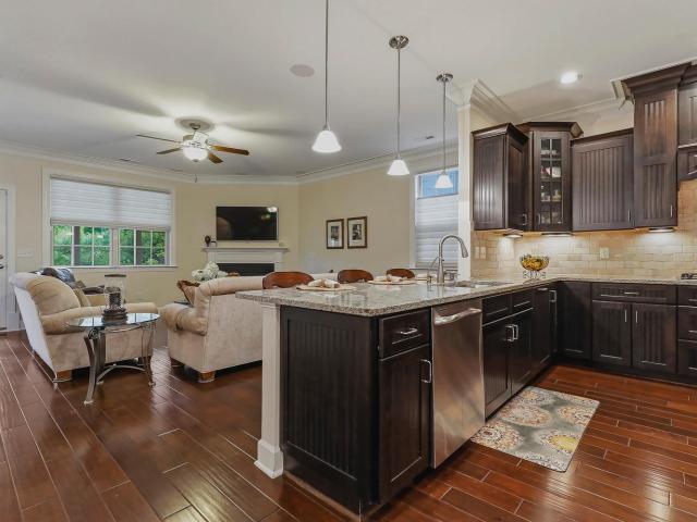 1331 English Cottage Lane