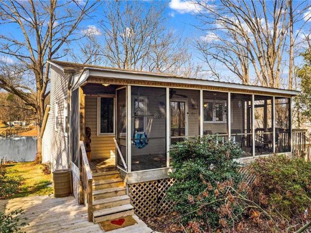1331 Hickory Point Drive