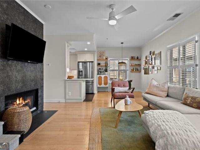 1331 Stillwood Chase NE