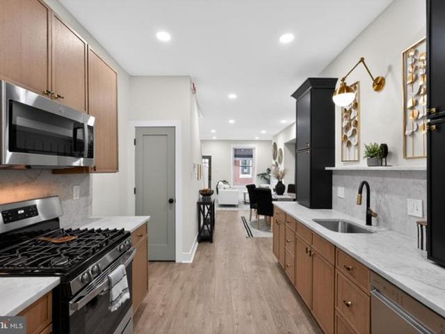 1331 S May St, Philadelphia, PA 19143