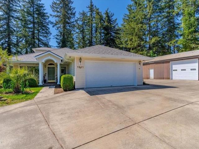 1331 SE Maple St, Toledo, OR 97391
