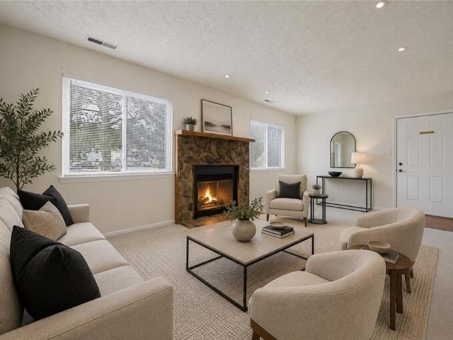 1331 Sierra DR