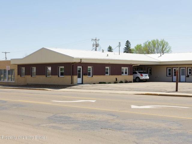 1331 Villard St W, Dickinson, ND 58601
