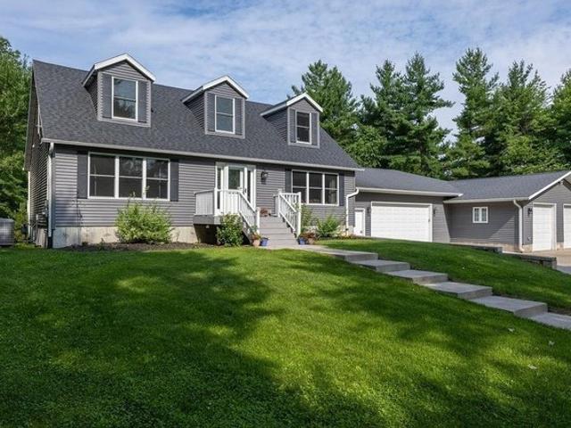 1331 48th St N, Wisconsin Rapids, WI 54494
