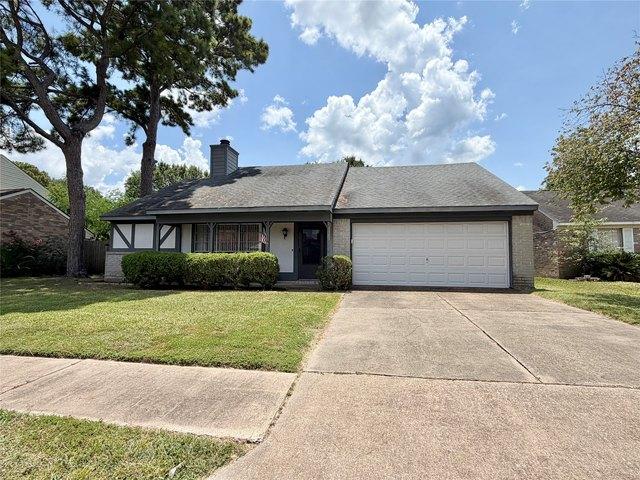 13323 Wells River Dr, Houston, TX 77041