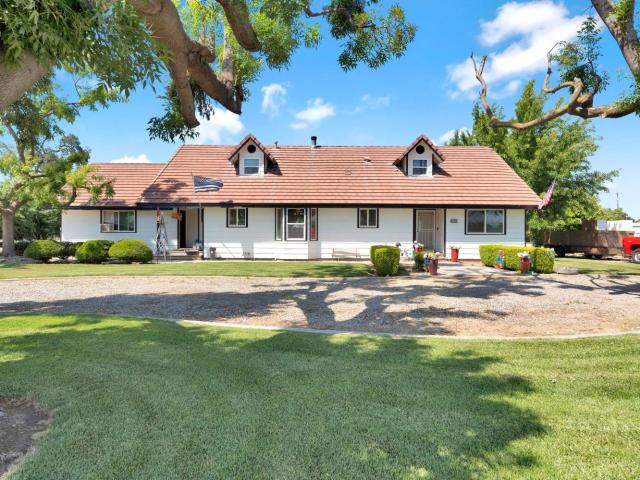 13324 Elder Ave, Hanford, CA 93230 | MLS #647920 | Compass