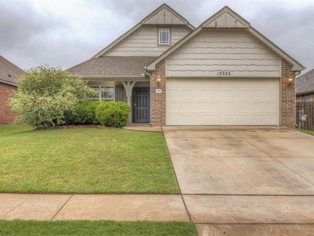 13325 S 21st Ct E, Bixby, OK 74008