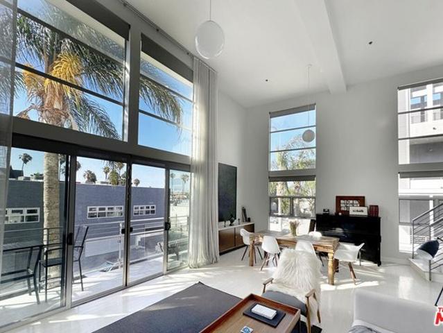 13326 Beach Ave Unit 203, Marina del Rey, CA 90292