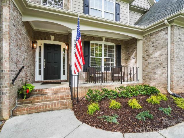 13326 Fairington Oaks Dr, Mint Hill, NC 28227 | MLS #4350 | Compass