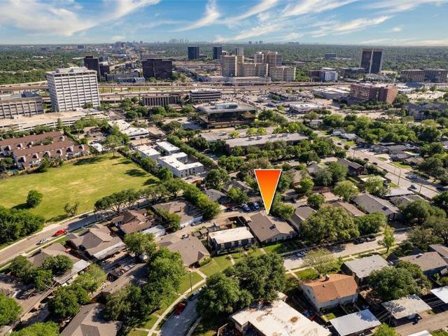 13328 and 13330 Southview Lane, Dallas, US, TX