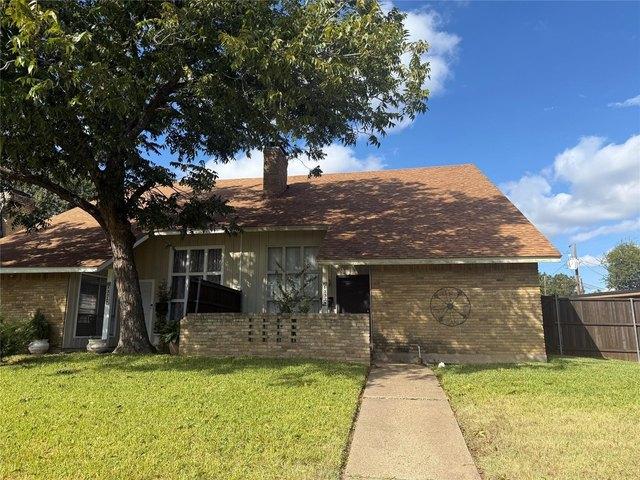 13329 Southview Ln, Dallas, TX 75240