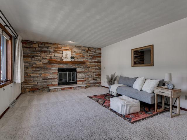 1332 mulberry lane