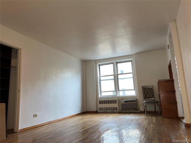 1332 Metropolitan Avenue 6A