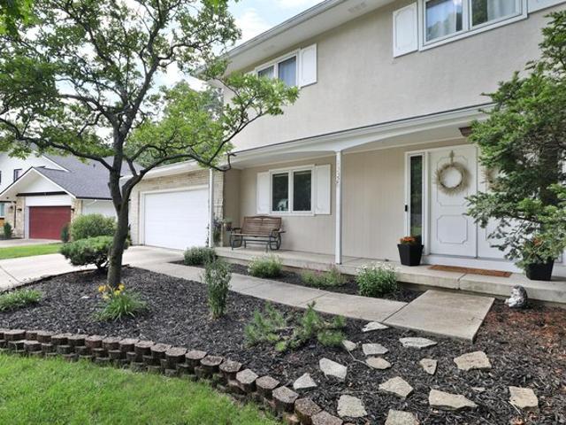1332 Brookridge Dr, Columbus, OH 43235