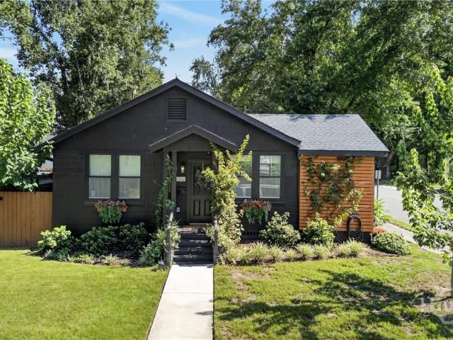1332 E 39TH & 2205 Ash Street