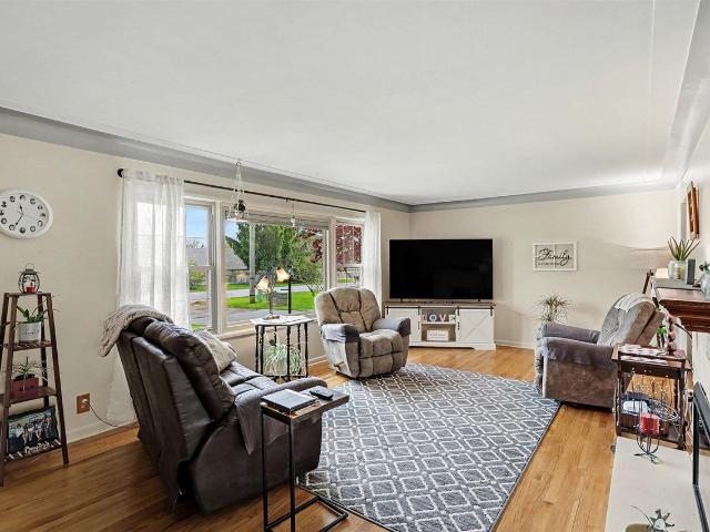 1332 E Kilgore Road