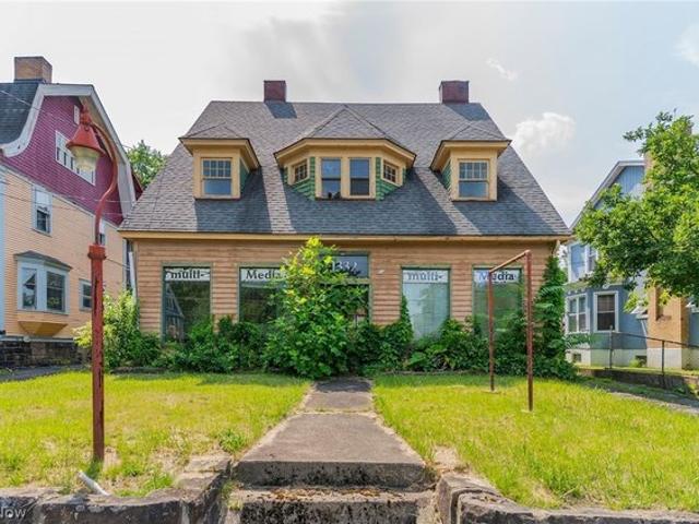 1332 Elm St, Youngstown, OH 44505